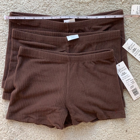 Body Wrappers | Shorts | Velvet Dance Hot Shorts Nwt Choco Corduroy ...